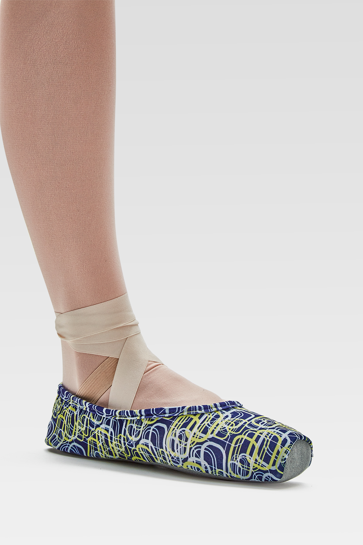 Pointe Shoe Cover – Dancewear NYC